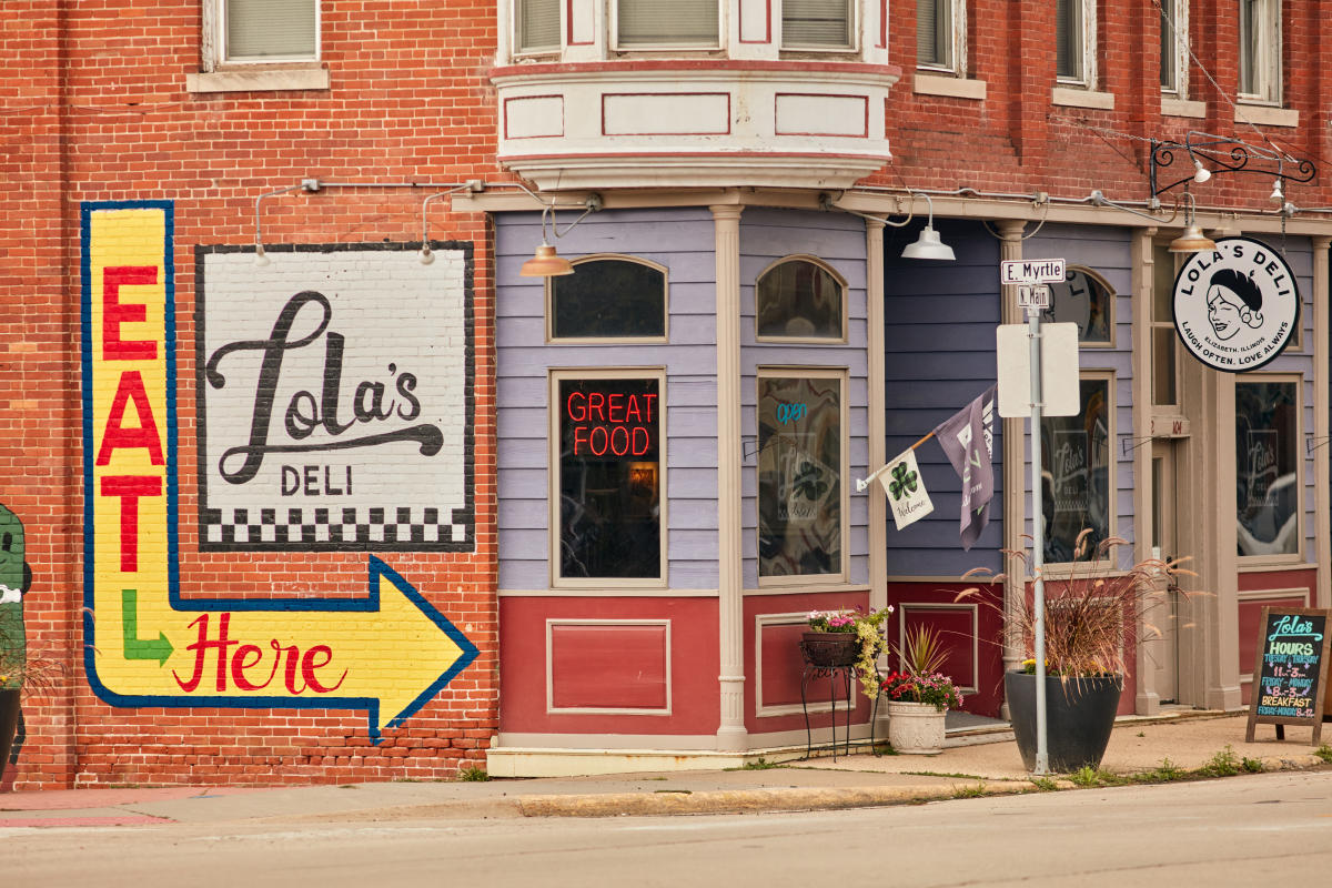 Lola's Deli