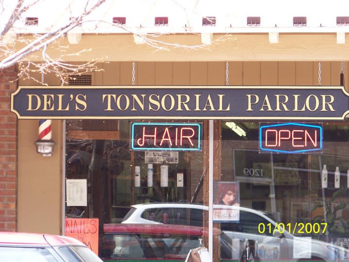 Del's Tonsorial Parlor