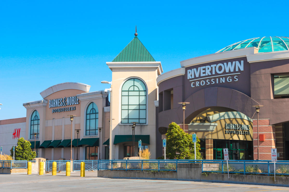 RiverTown Crossings - Grandville MI, 49418