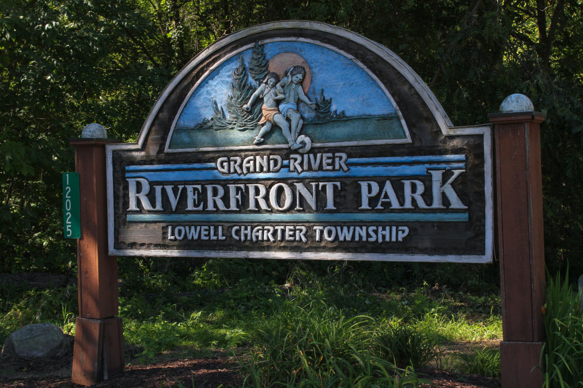Grand River Riverfront Pickleball - Lowell MI, 49331