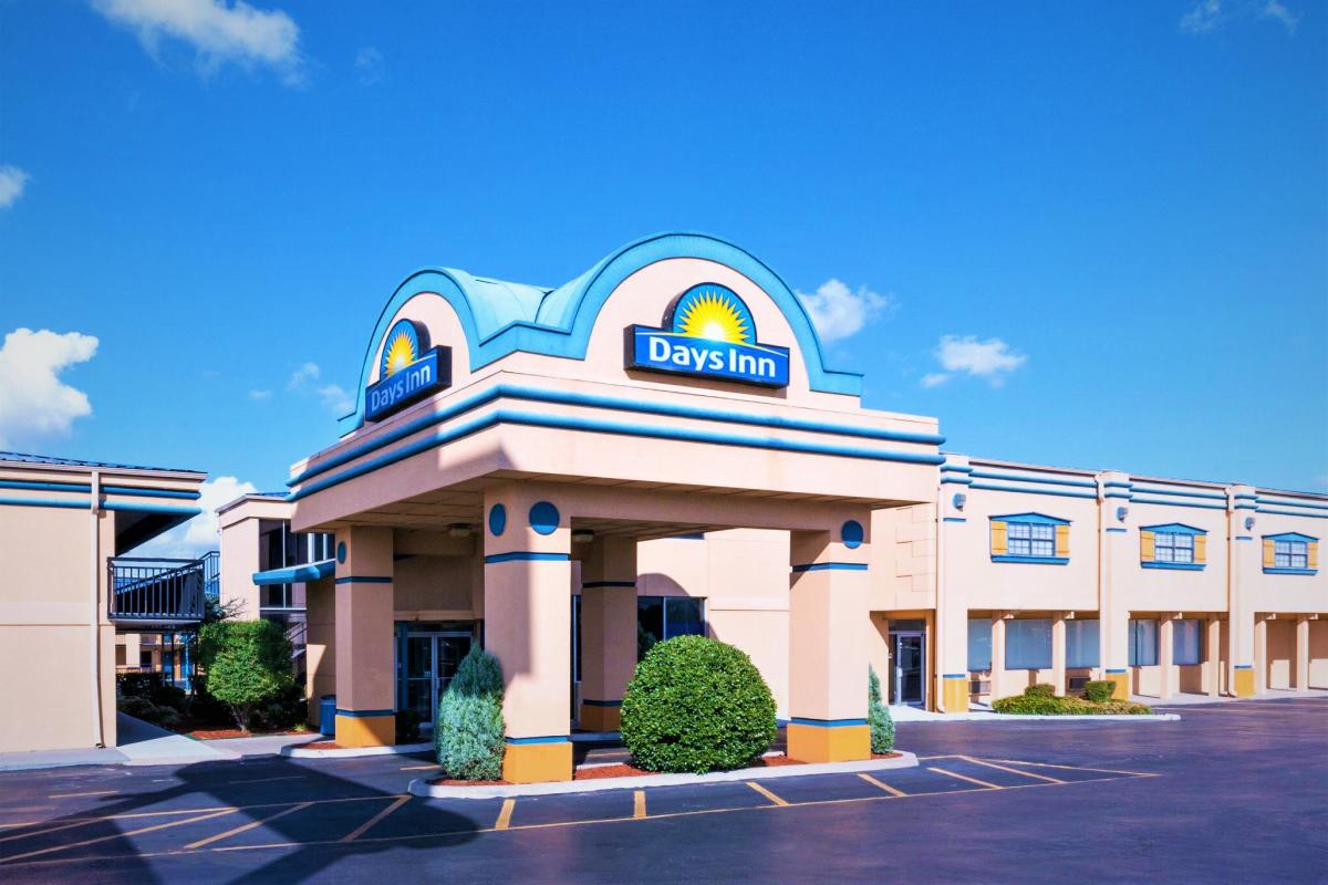 Days Inn by Wyndham Okmulgee | Green Country Oklahoma | Official Site