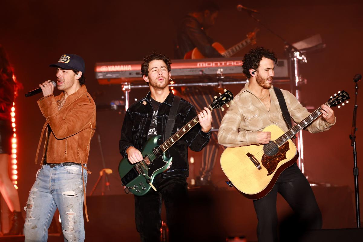 Jonas Brothers in Concert | Green Country Oklahoma | Official Site