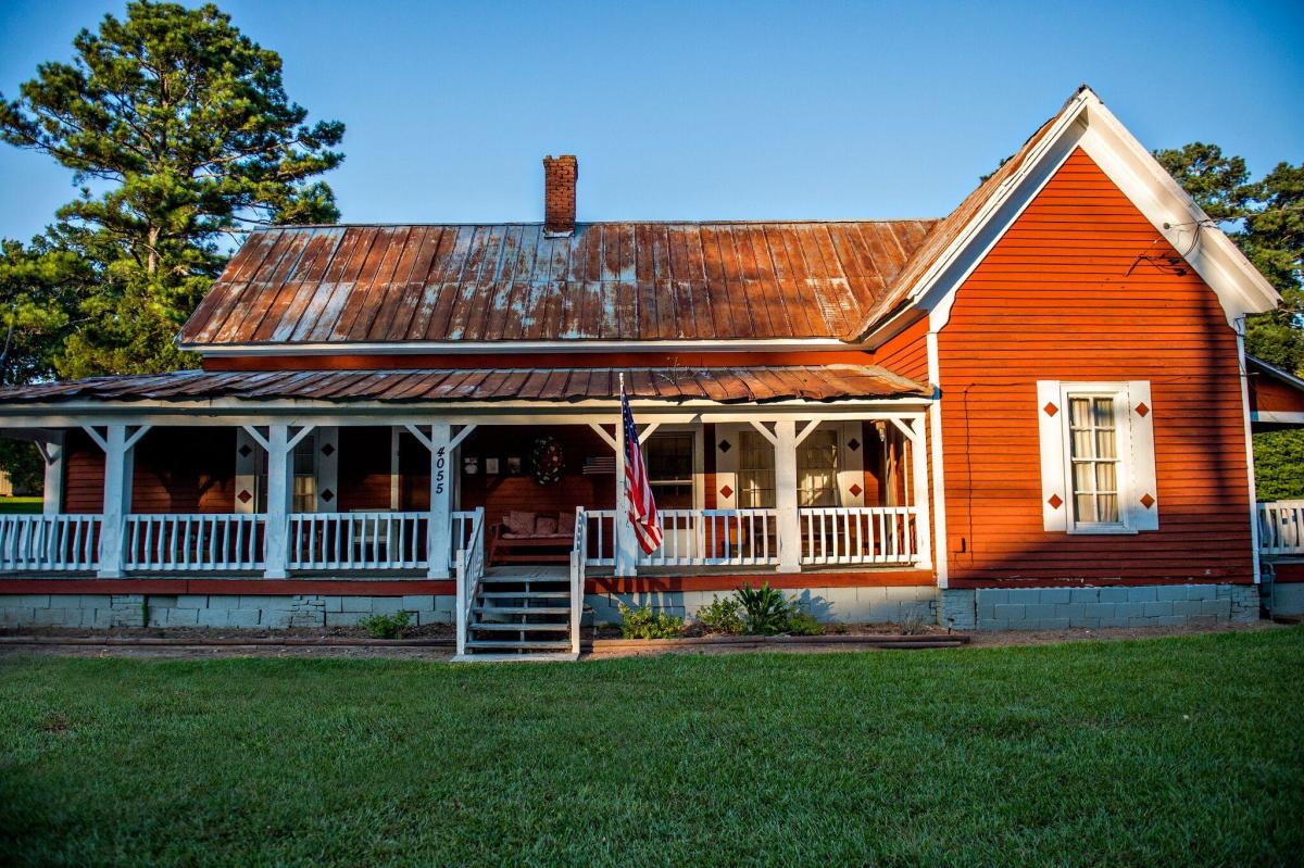 Everett's Music Barn