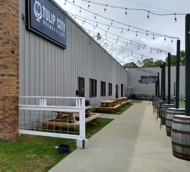 Tulip City Bar and Grill