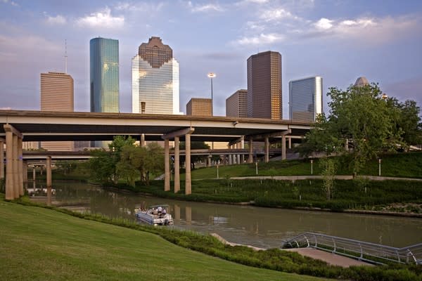 Buffalo Bayou Boat Tours | Things To Do in Houston, TX