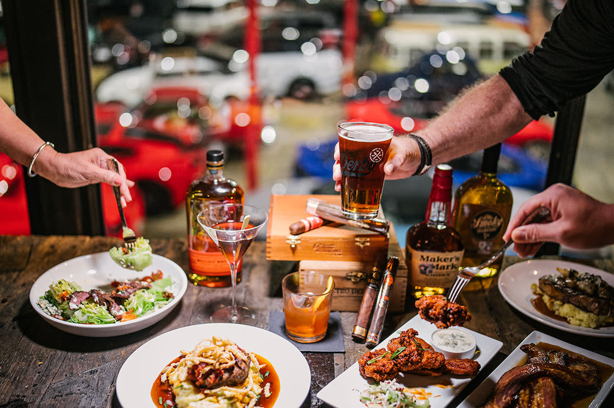 The Derby Restaurant | Restaurants in Houston, TX