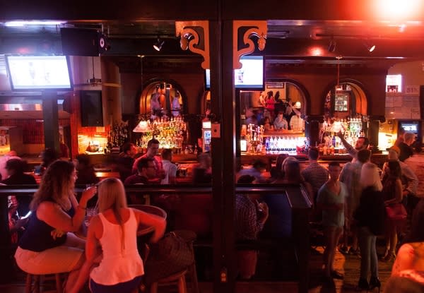 JR's Bar & Grill | Nightlife in Houston, TX 77006