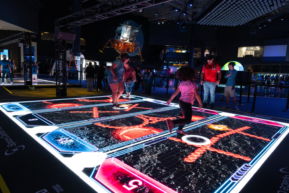 The Galaxy's Game en el Centro Espacial de Houston