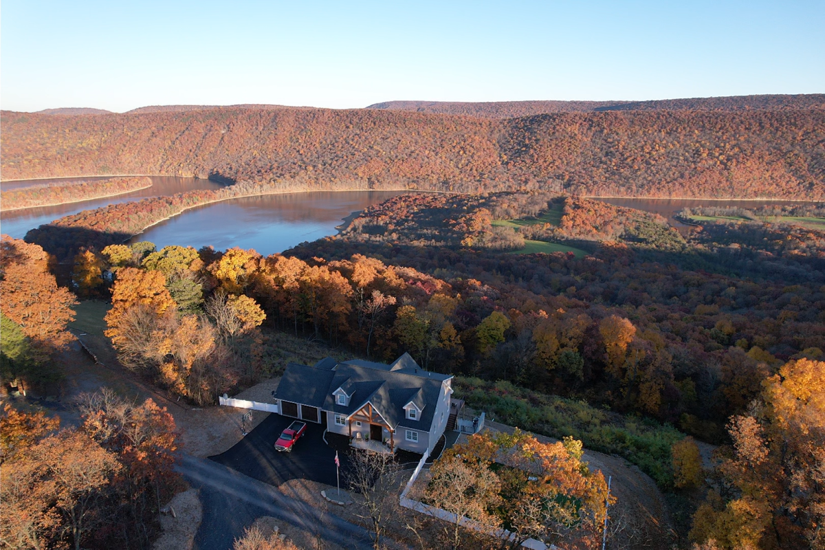 Overlook Lodge at Raystown Lake