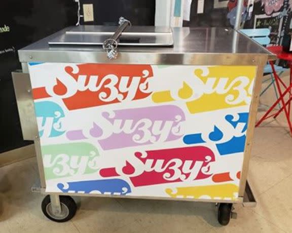 Suzy's Pops Cart