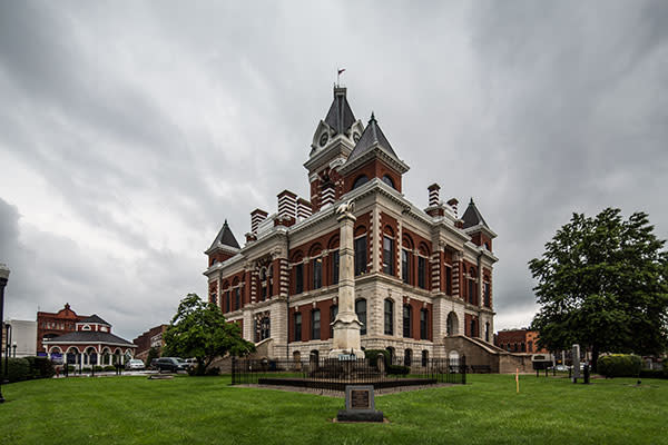 Gibson County Civil War Memorial