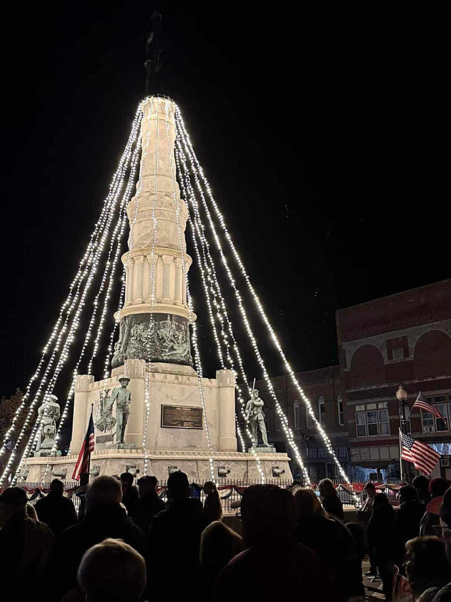 Soldiers and Sailors Monument Lighting