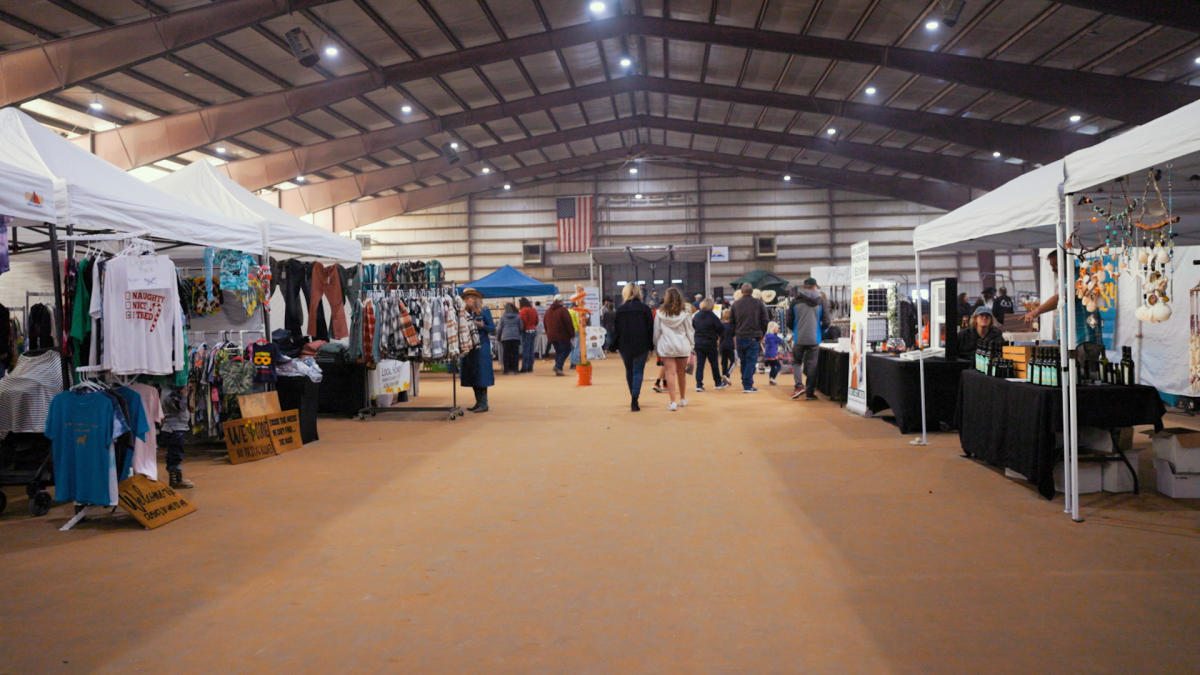 Cross Hollow Event Center / Diamond Z Arena