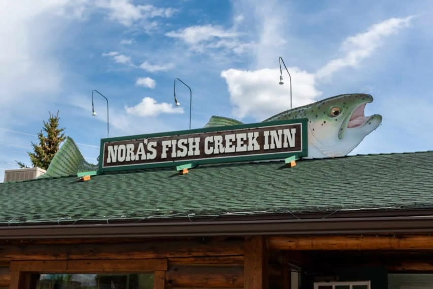 Nora's Fish Creek Inn