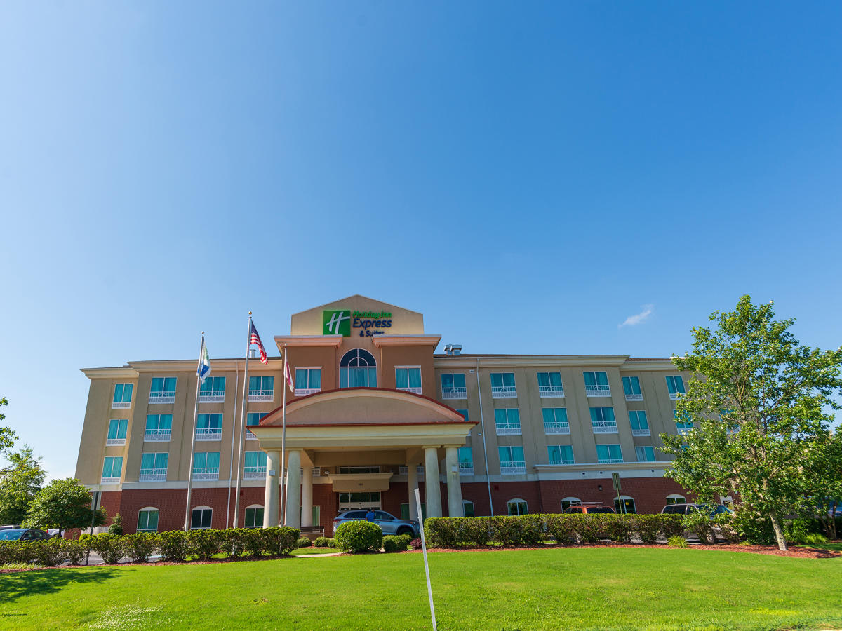 Holiday Inn Express & Suites