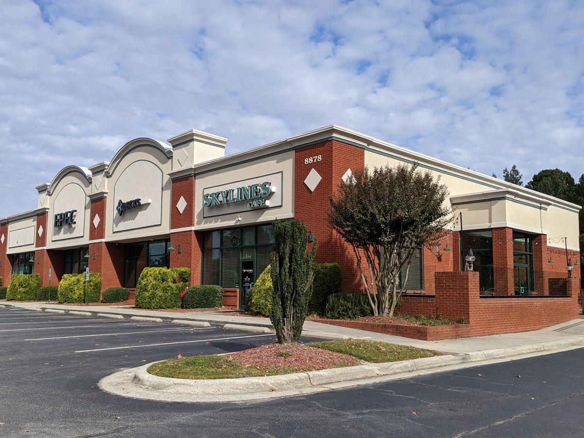 Skylines Café and Bar