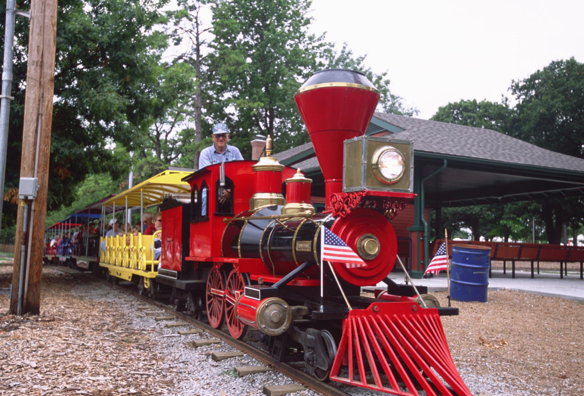 Gage Park Mini-Train - Topeka KS, 66606