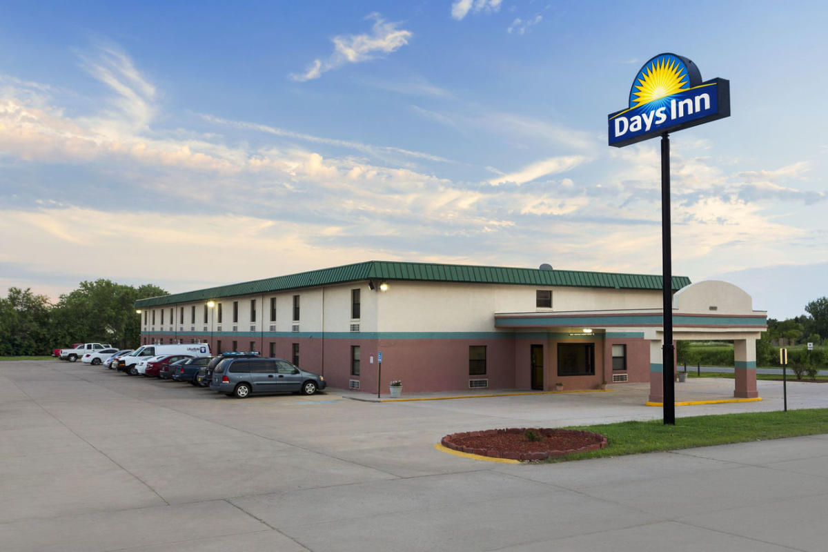 Days Inn North - Wichita KS, 67219