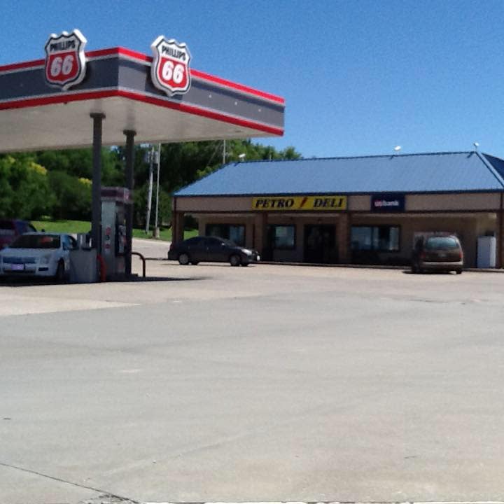 Petro's Deli - Topeka KS, 66618