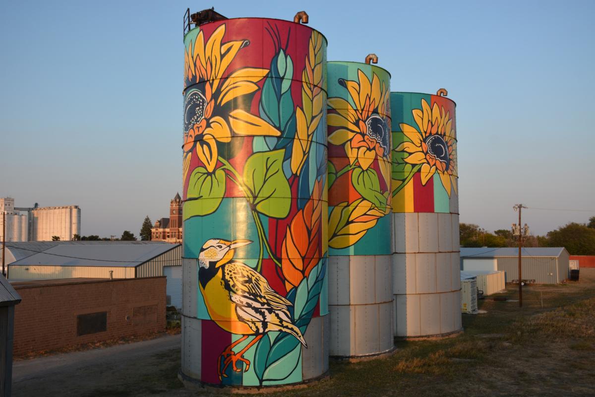 Grain Bin Mural - Colby KS, 67701