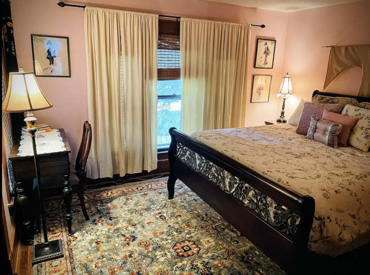 Songbird Victorian Rental - Yates Center KS, 66783