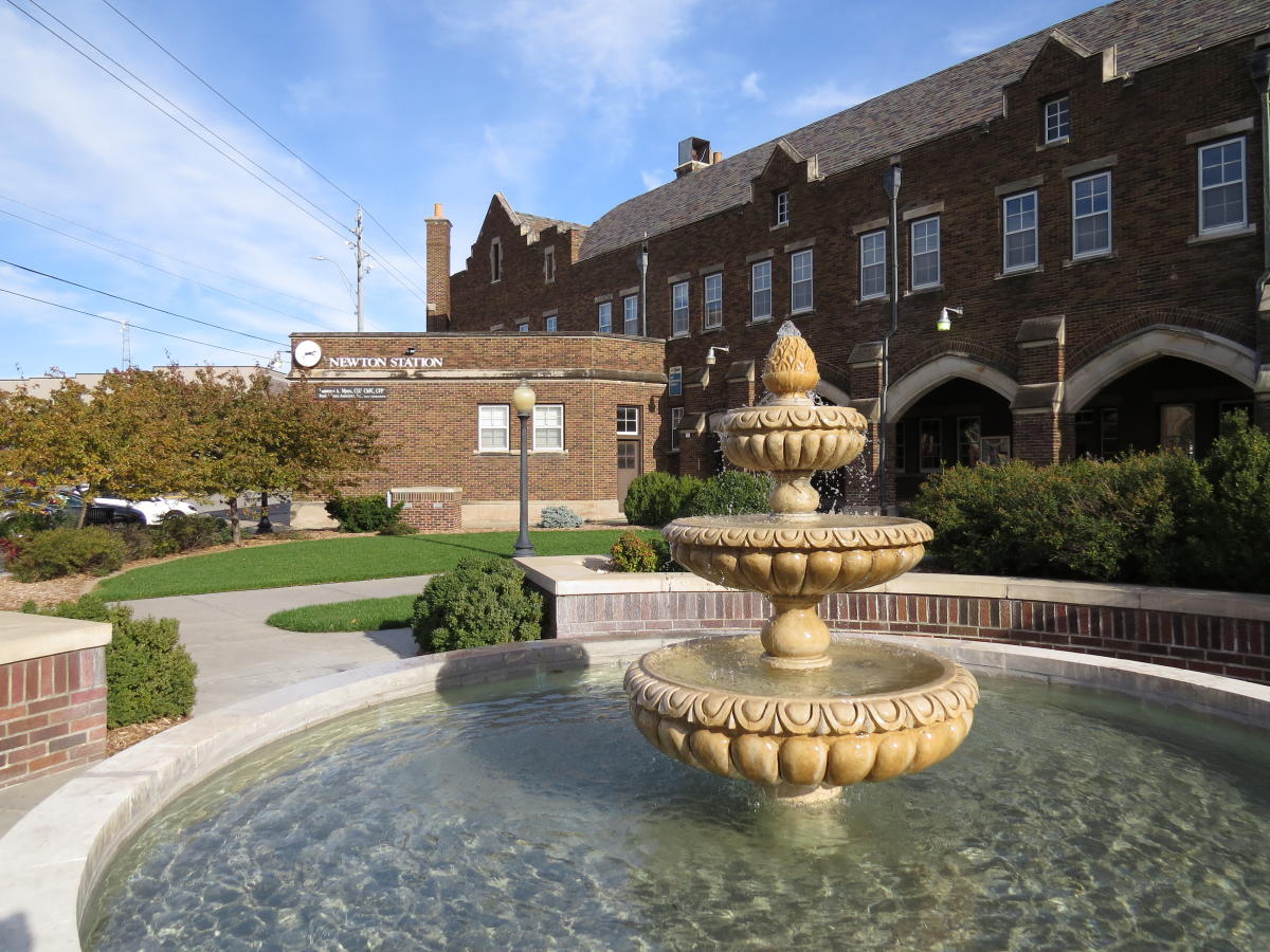 Amtrak Station - Newton - Newton KS, 67114