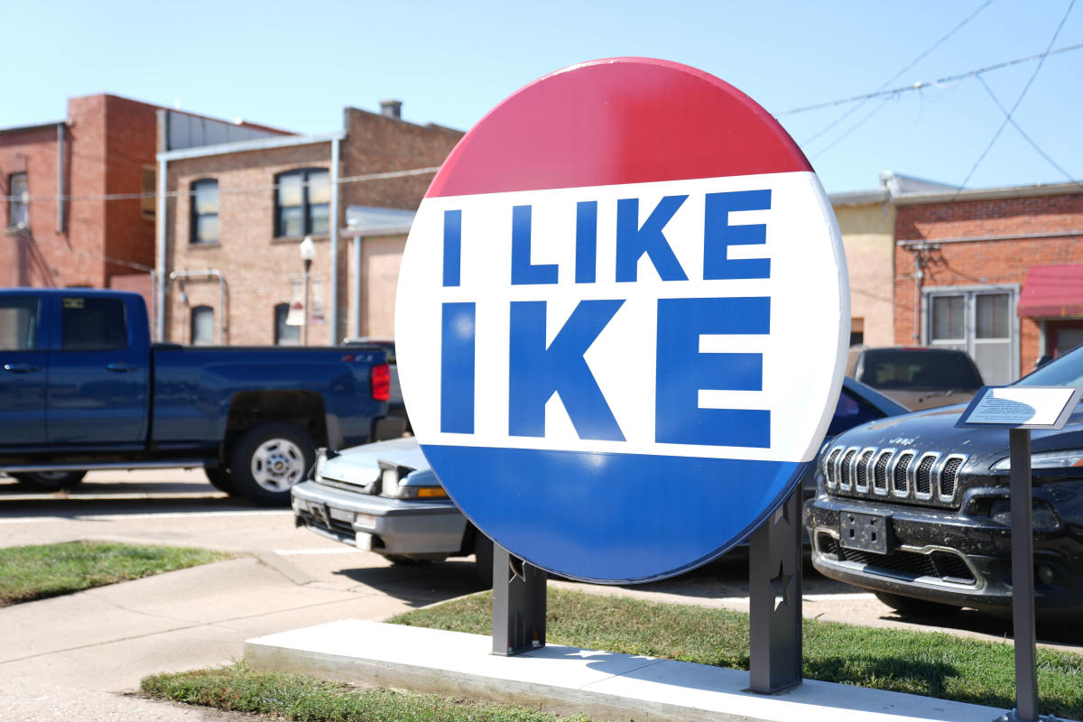 World’s Largest I Like Ike Button - Abilene KS, 67410