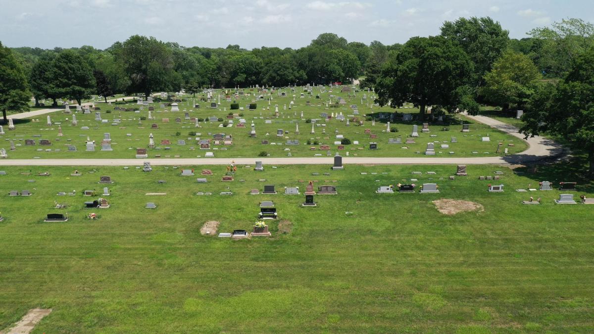 Spring Hill Cemetery - Spring Hill KS, 66083