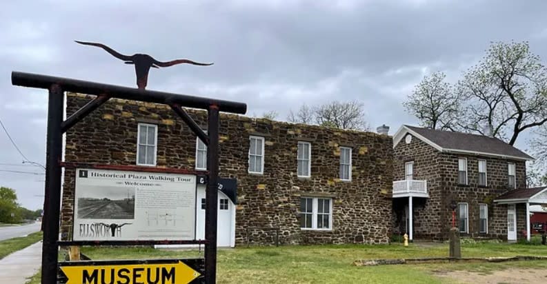 Ellsworth Historical Museum & Plaza Walking Tour - Ellsworth KS, 67439
