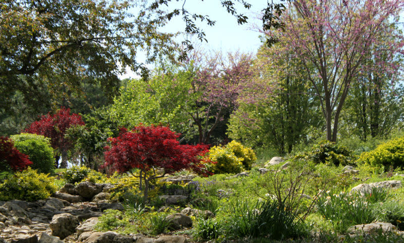 Ted Ensley Gardens - Topeka KS, 66605