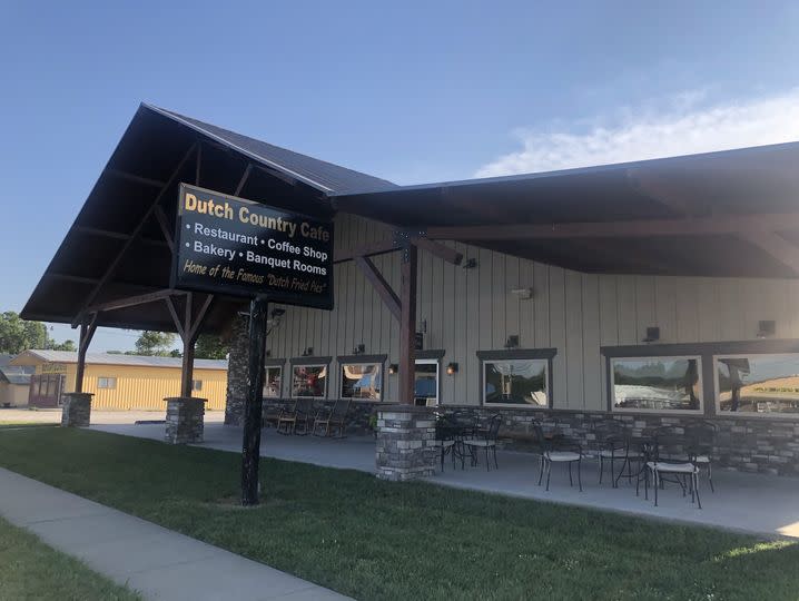 Dutch Country Cafe - Garnett KS, 66032