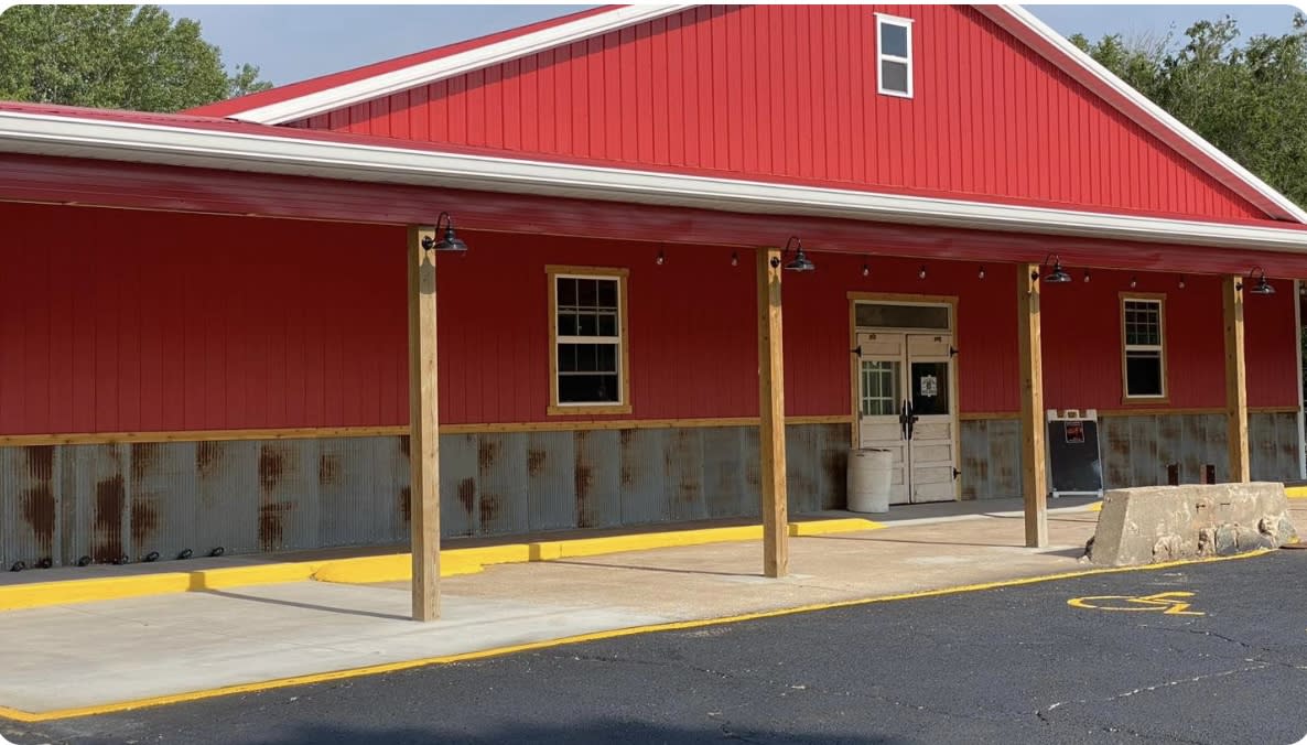 The Red Shed - Hutchinson KS, 67502