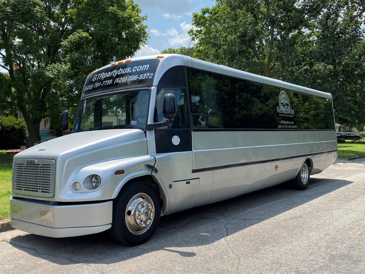 GTR Limousine & Party Services - Wichita KS, 67202