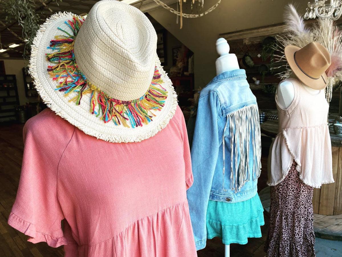 Poppy & Marigold - Osborne KS, 67473