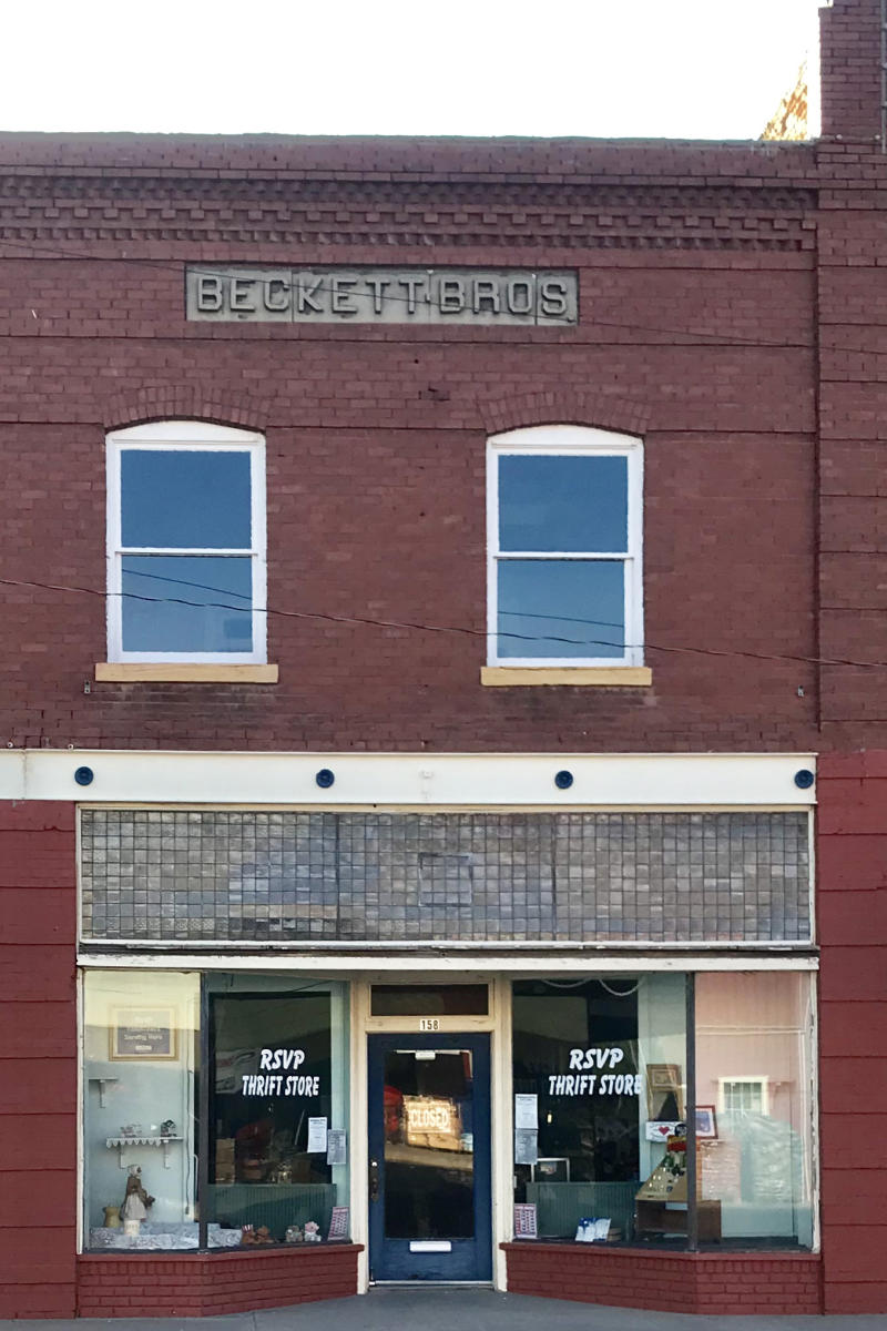 RSVP Thrift Store - Hoisington KS, 67544