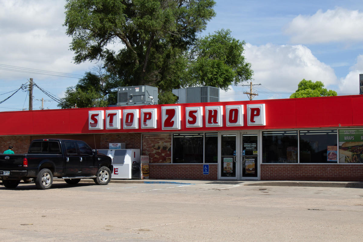 Stop 2 Shop - Hoxie KS, 67740