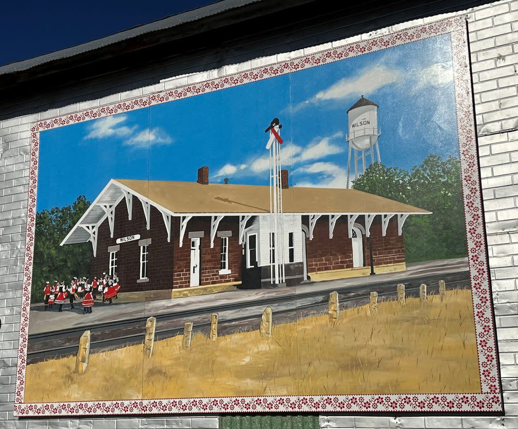 Heritage on Display- Vystavene Dědictví Mural - Wilson KS, 67490