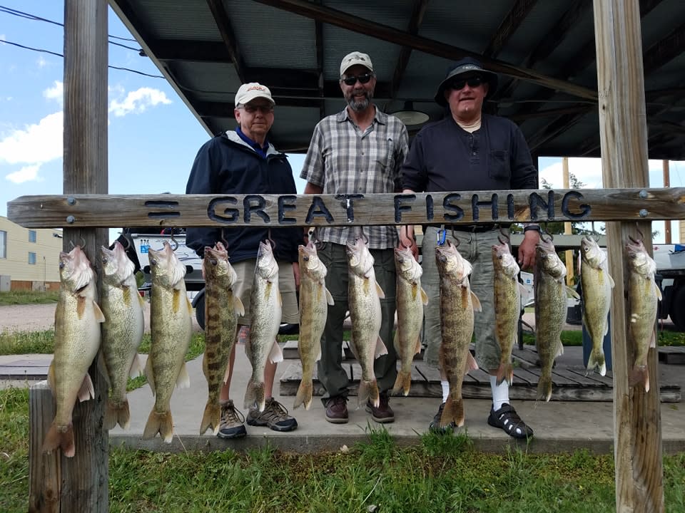Lake McConaughy Guide Service