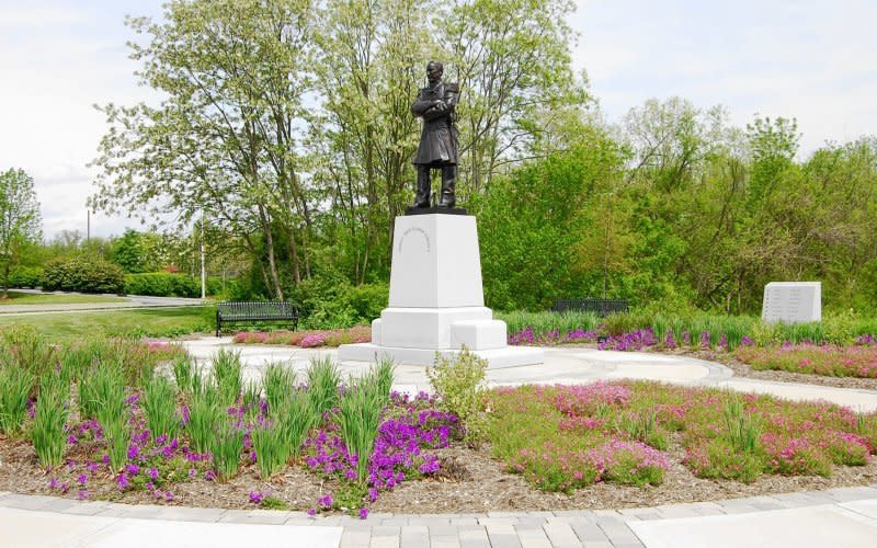 Admiral David Glasgow Farragut Statue | Farragut, TN