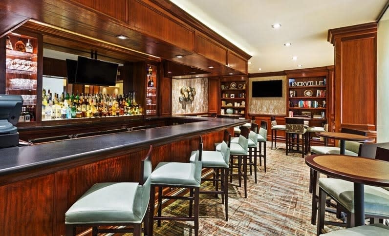 The Library at Crowne Plaza | Knoxville, TN