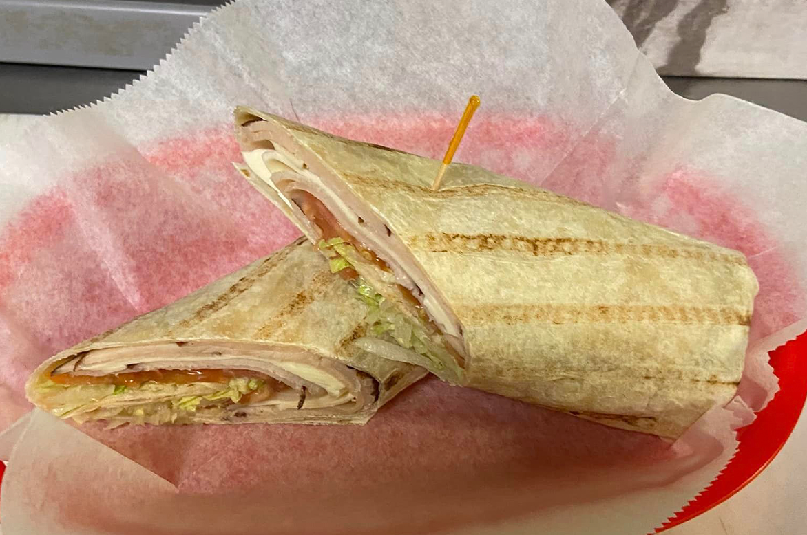 Dante's Deli & Beverage | Childs, PA