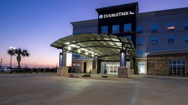 DoubleTree by Hilton | Sulphur, LA