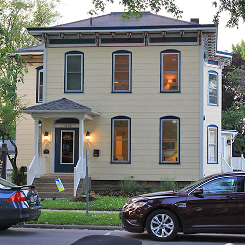 Captain Bell House Inn Bed & Breakfast