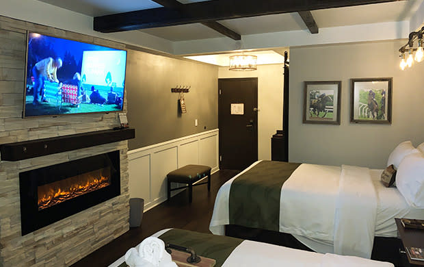 Cedar Stables Inn & Suites Boutique Hotel