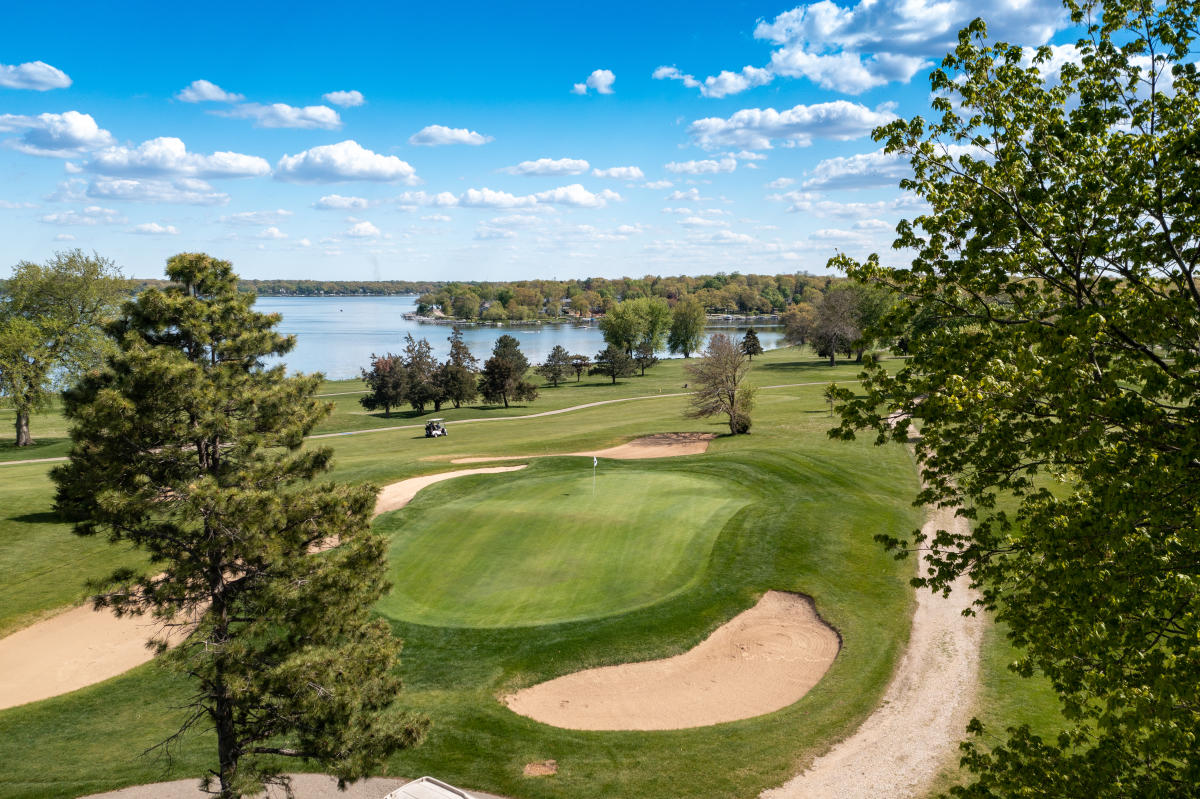 Majestic Oaks Golf Course at Lake Lawn Resort