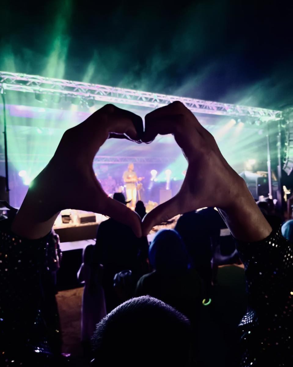 Wise Jennings with Between Howls