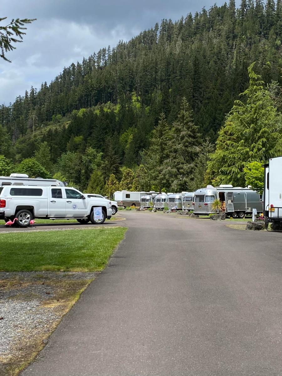Casey's Riverside RV Resort