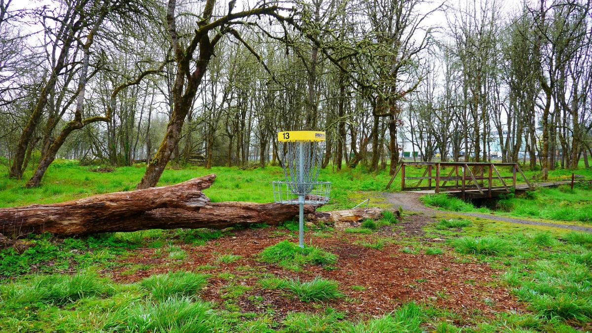 Stewart Pond Disc Golf - Sports Venues - Disc golf (9880) | Eugene ...
