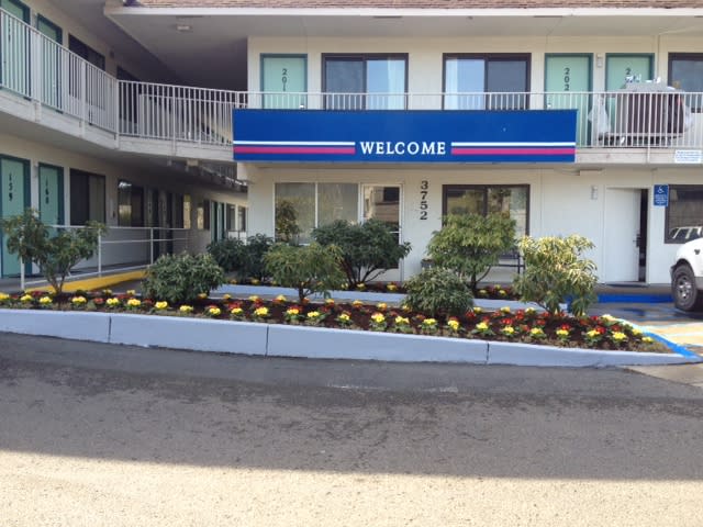 Motel 6 - Springfield