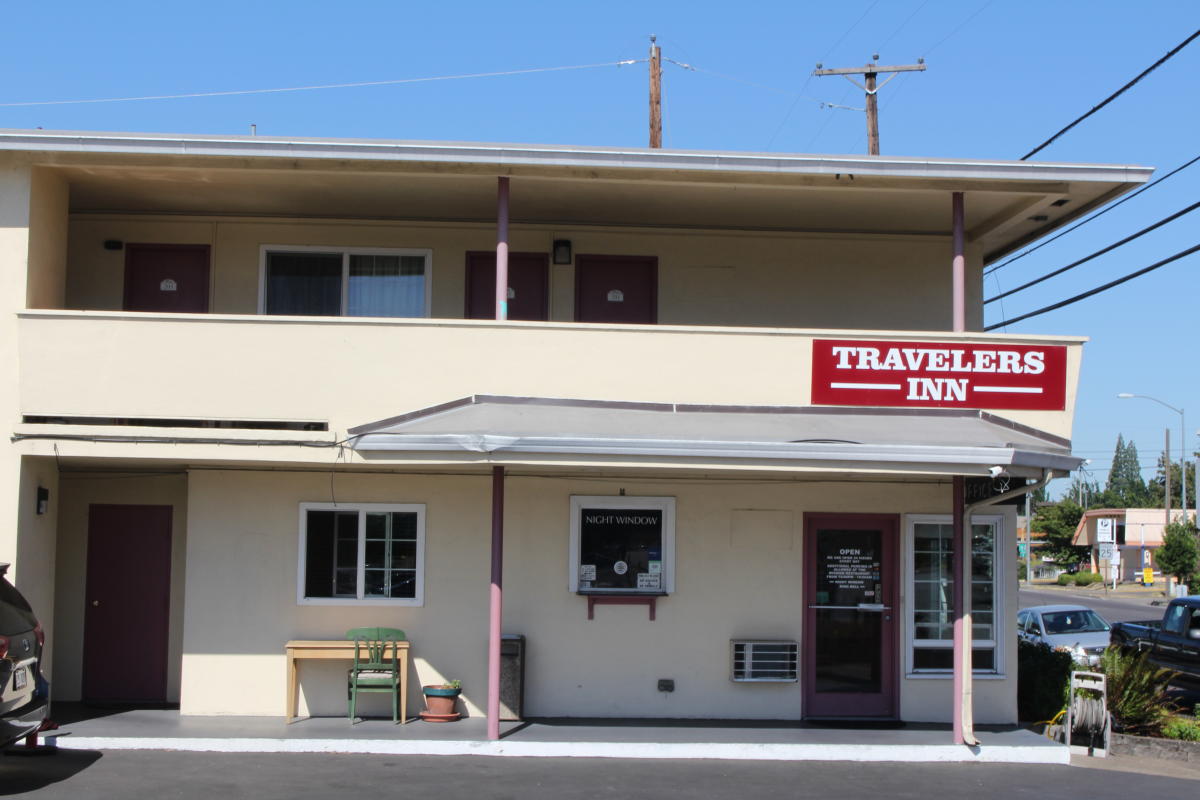 Travelers Inn